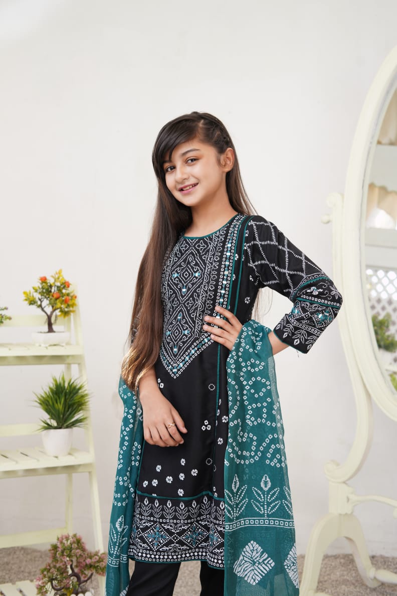 Black Kids Mummy & Me Sindhi Mirror Outfit | Desi Posh